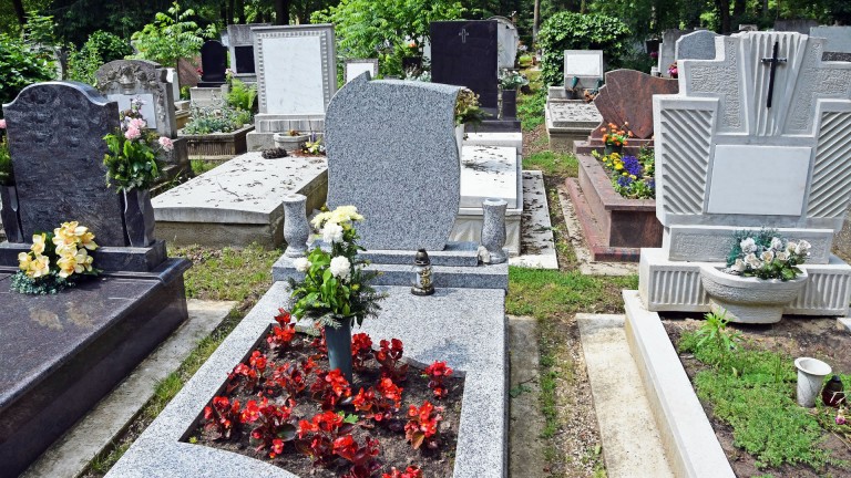 Grave Maintenance - Gravecare